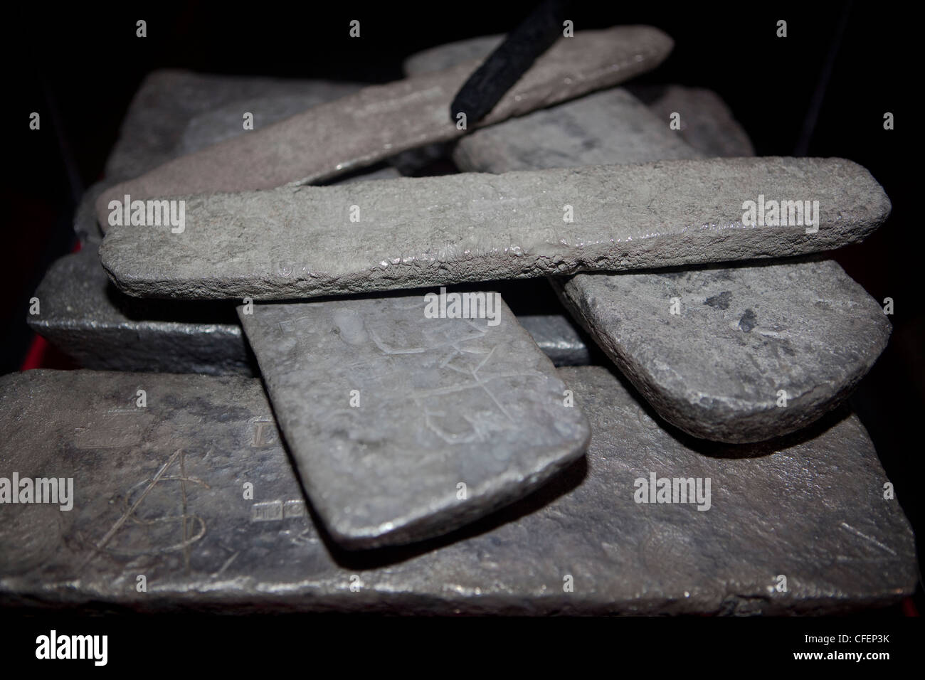 Gold & Silver treasure on display at Mel Fisher Treasure Museum, Key ...