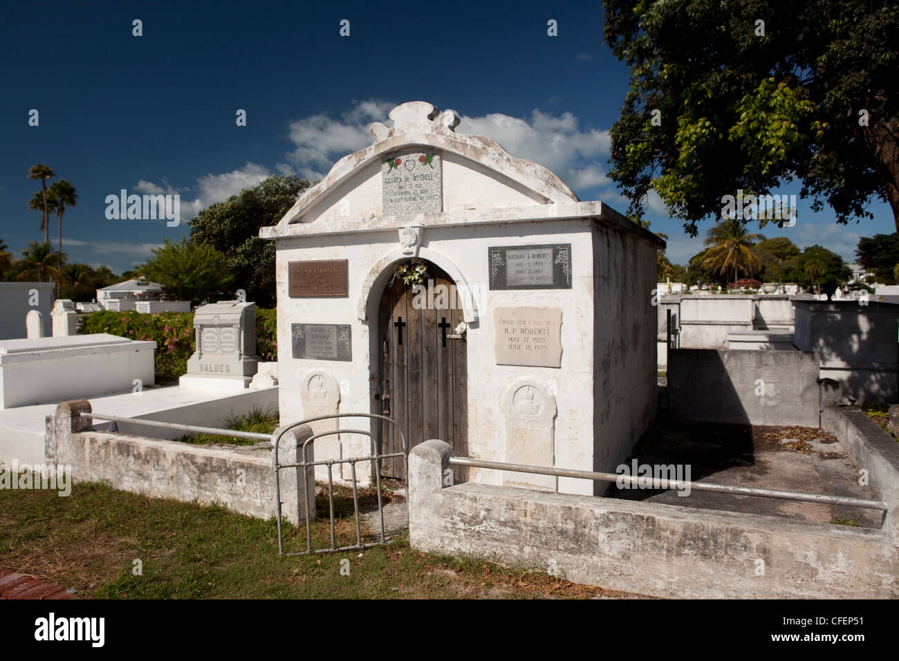 Key west cemetery hi-res stock photography and images - Alamy