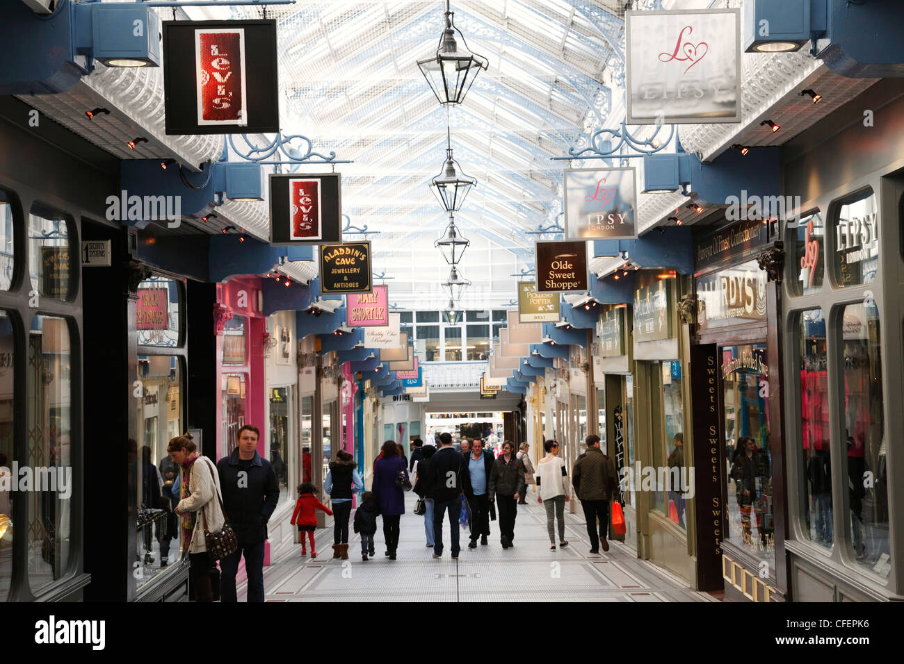 Queens Arcade, Leeds, West Yorkshire, England, U.K Stock Photo - Alamy