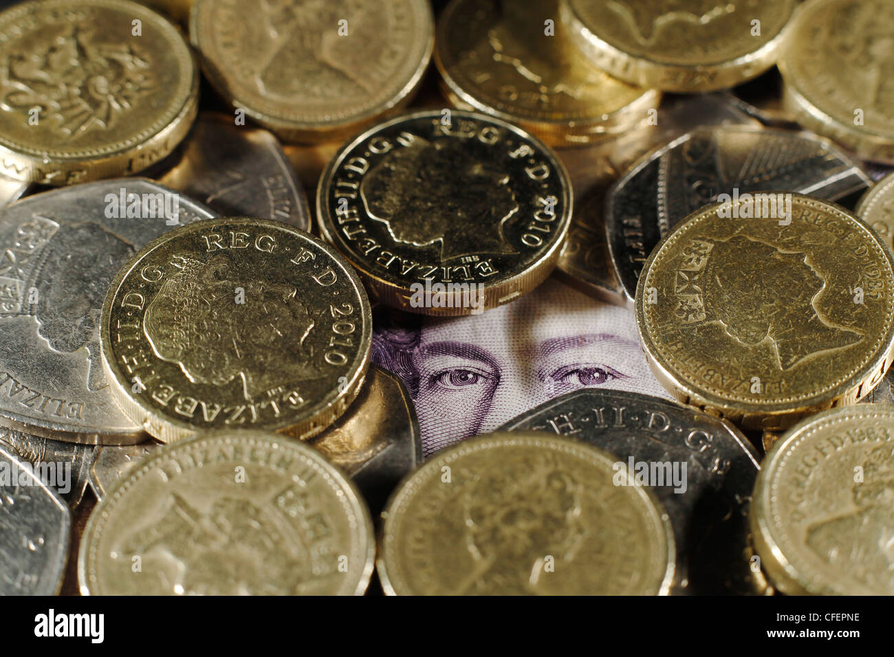 Queen coins hi-res stock photography and images - Alamy