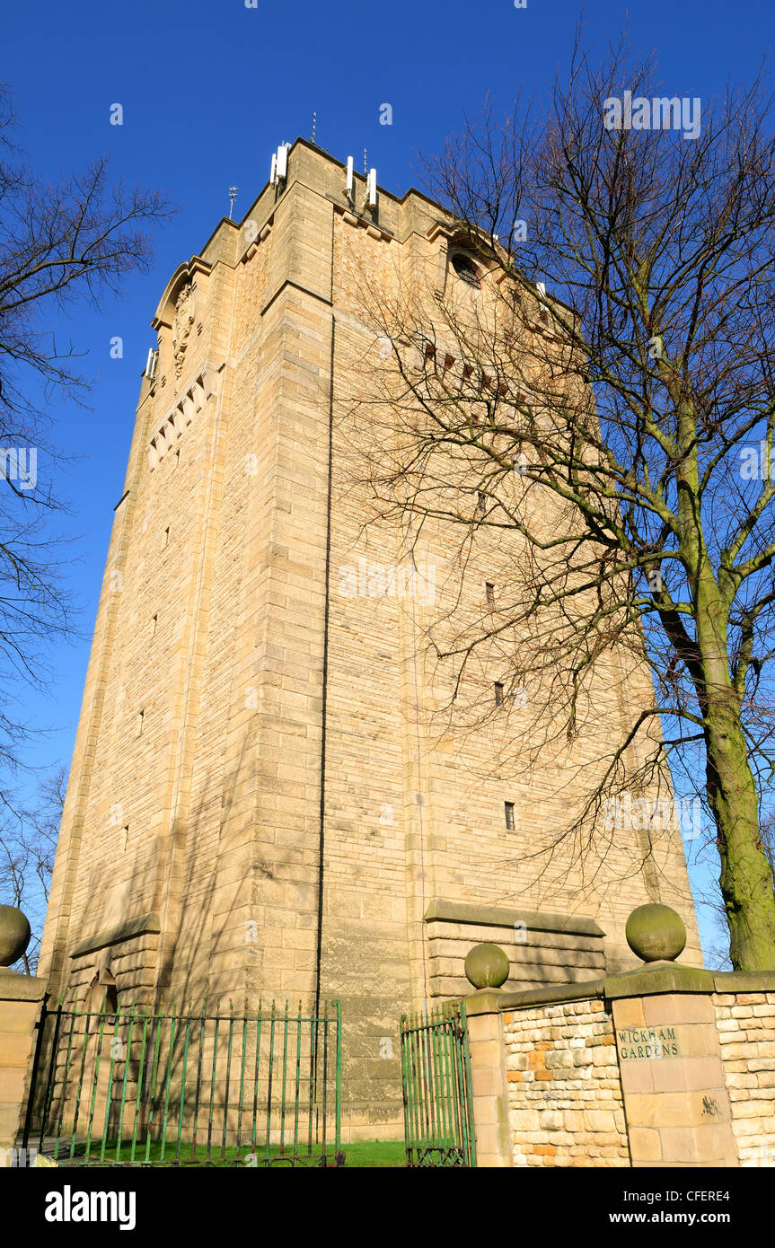 Lincoln water tower hi-res stock photography and images - Alamy