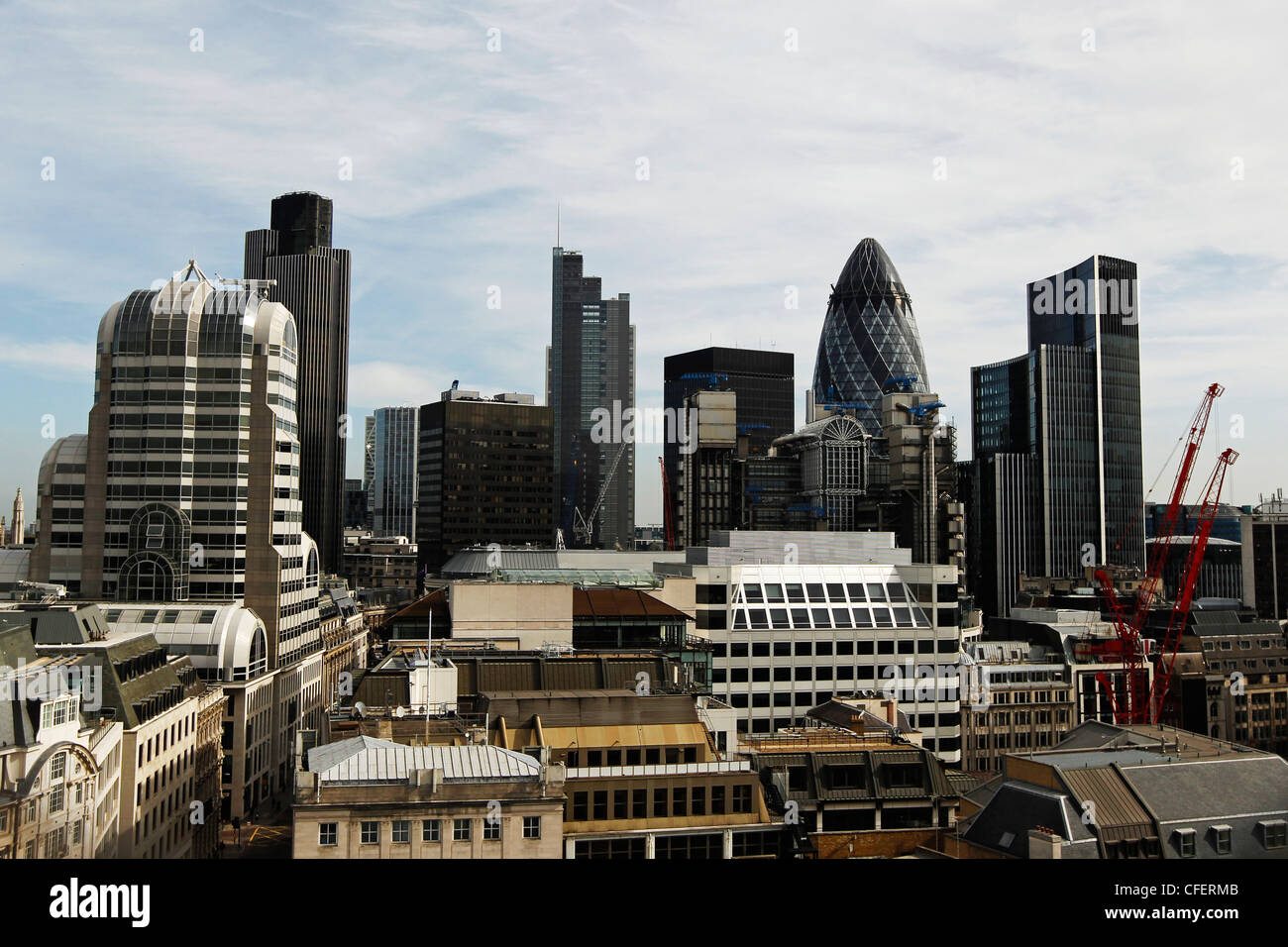 City of london financial district skyline hi-res stock photography and ...