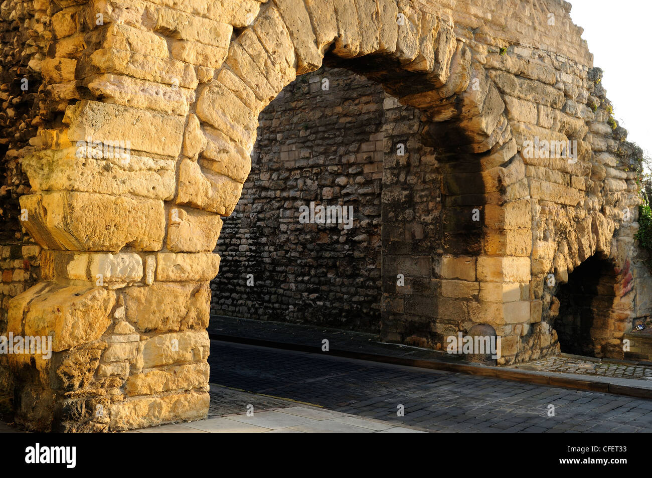 Newport arch lincoln hi-res stock photography and images - Alamy