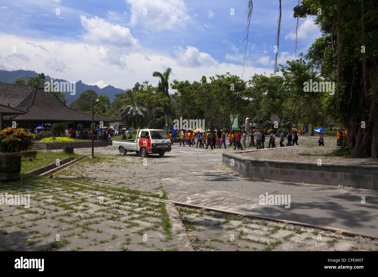 Square with shop and souvenirs stores in Borobudur temple, Java ...