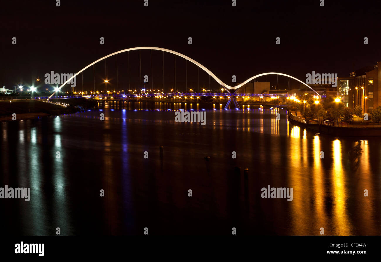 The infinity bridge at stockton hi-res stock photography and images - Alamy
