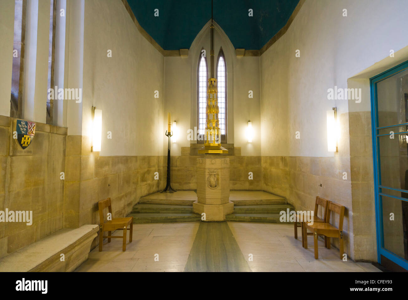 Guildford cathedral church hi-res stock photography and images - Alamy