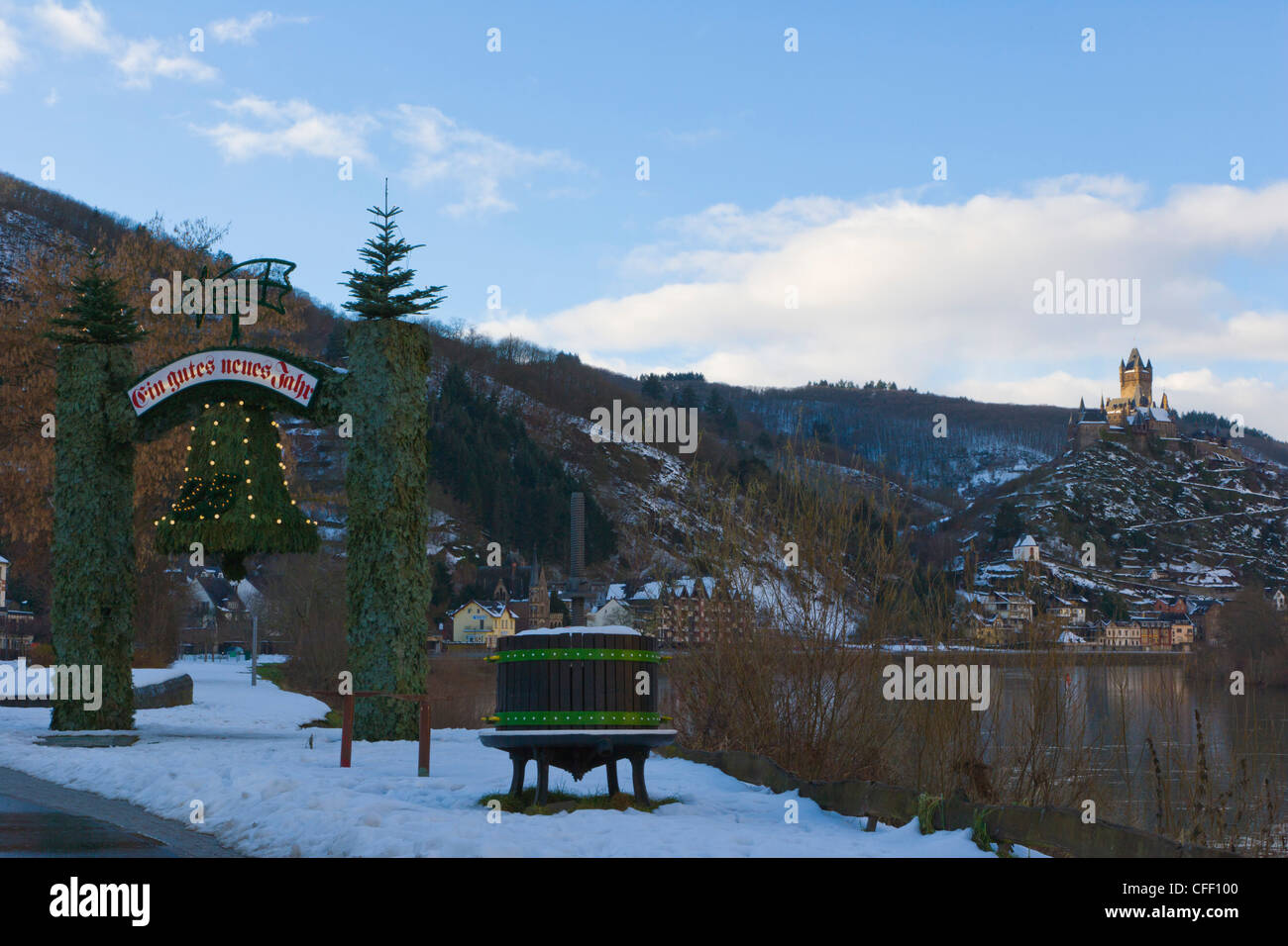 New Year decoration and Reichsburg Cochem Castle, Cochem, Mosel ...