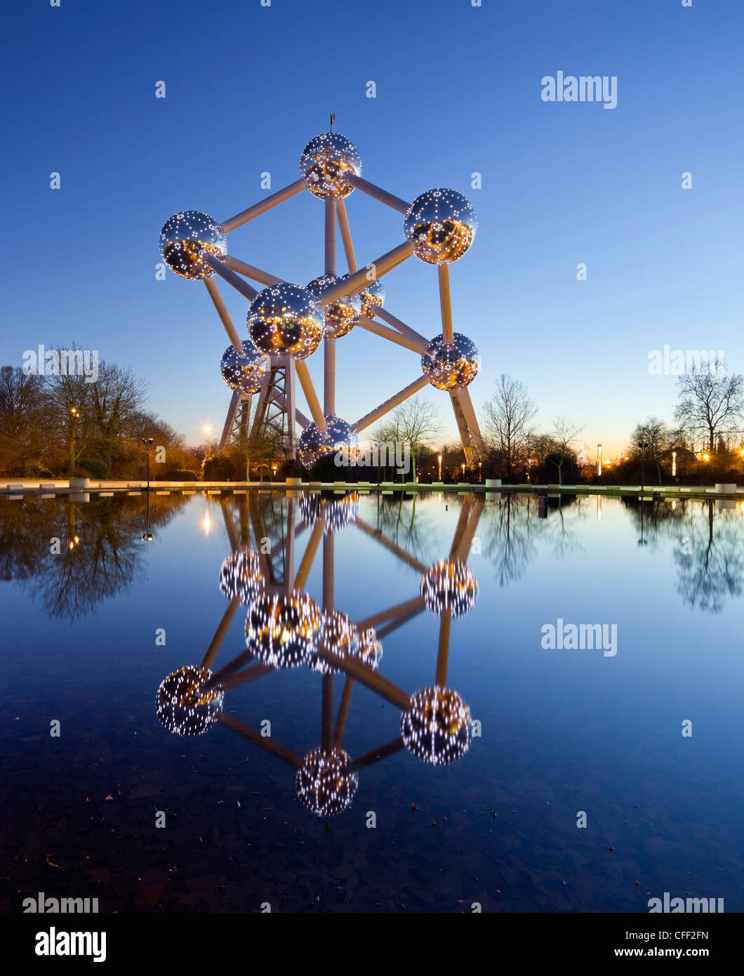 Model of atomium hi-res stock photography and images - Alamy