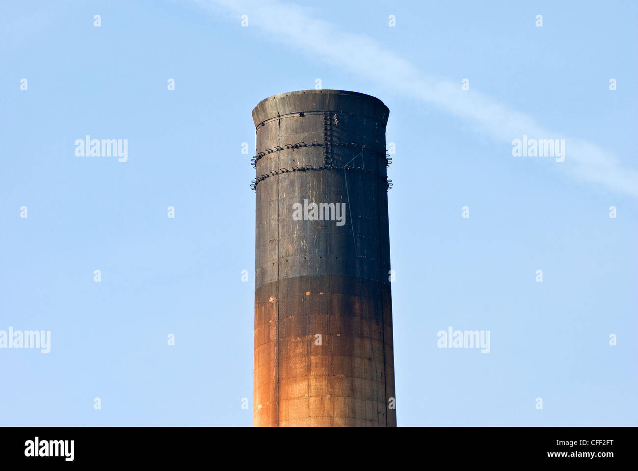Smokestack demolition hi-res stock photography and images - Alamy