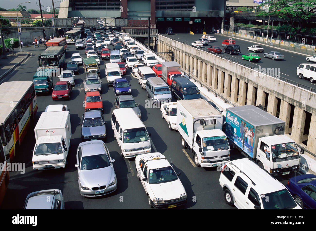Manila traffic jam hi-res stock photography and images - Alamy