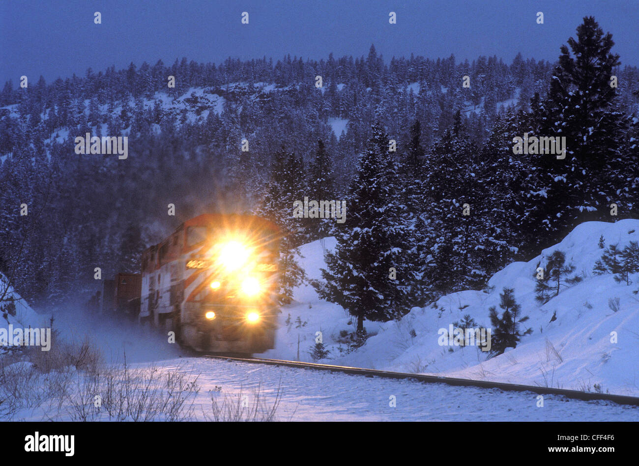Freight Train Night Stock Photos & Freight Train Night Stock Images - Alamy