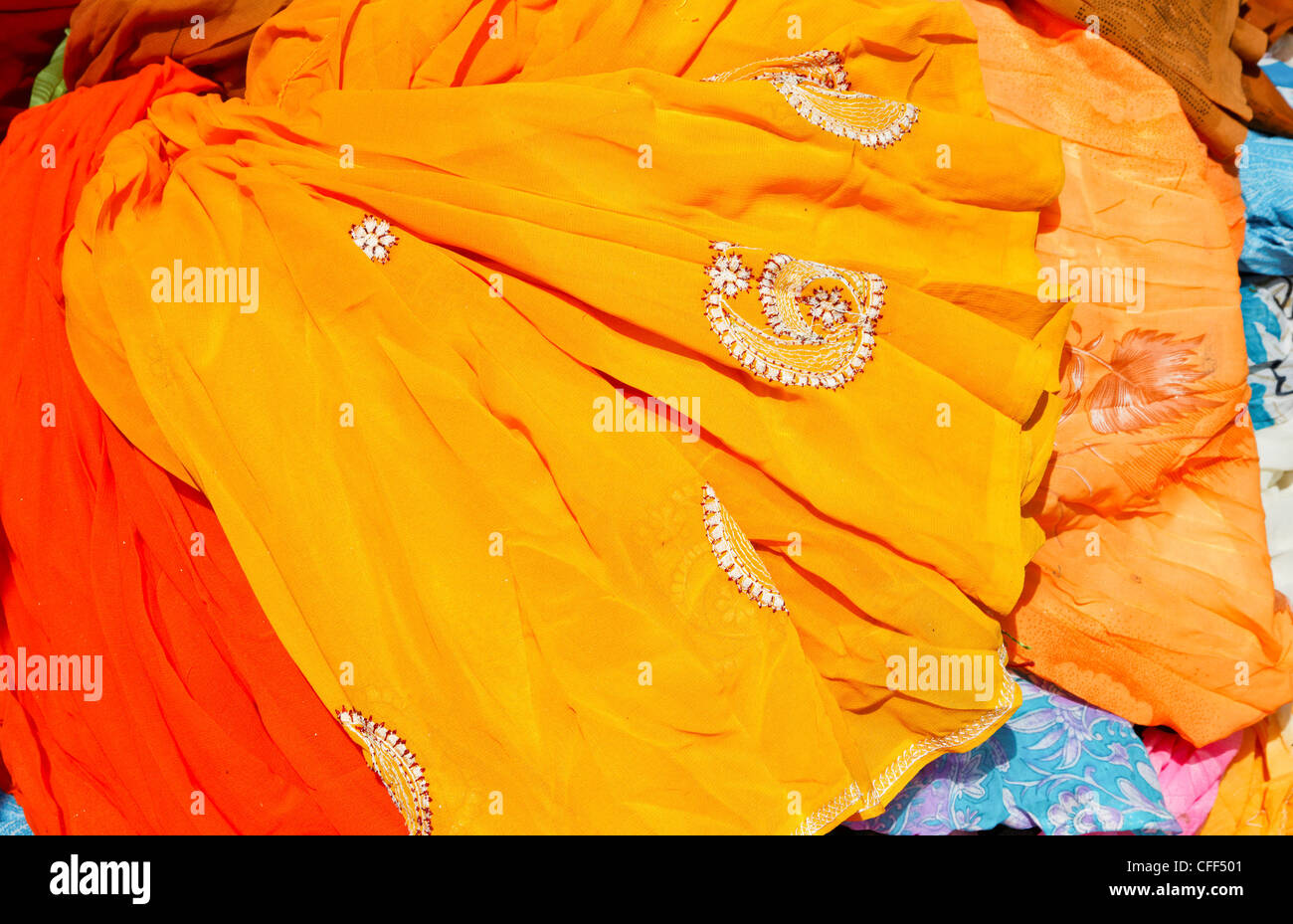 Mumbai textiles hi-res stock photography and images - Alamy