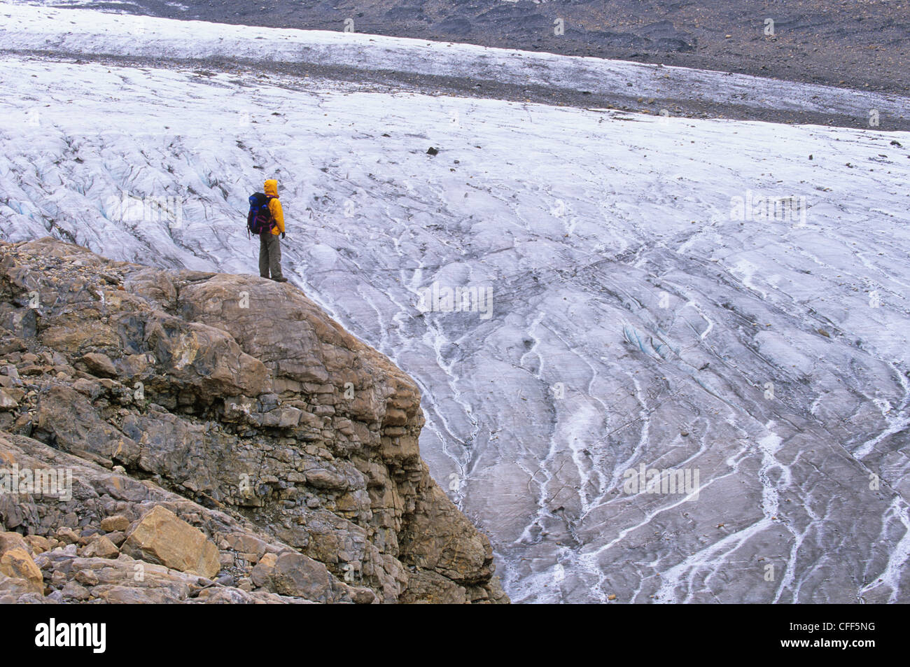 Crevassed glaciers hi-res stock photography and images - Alamy