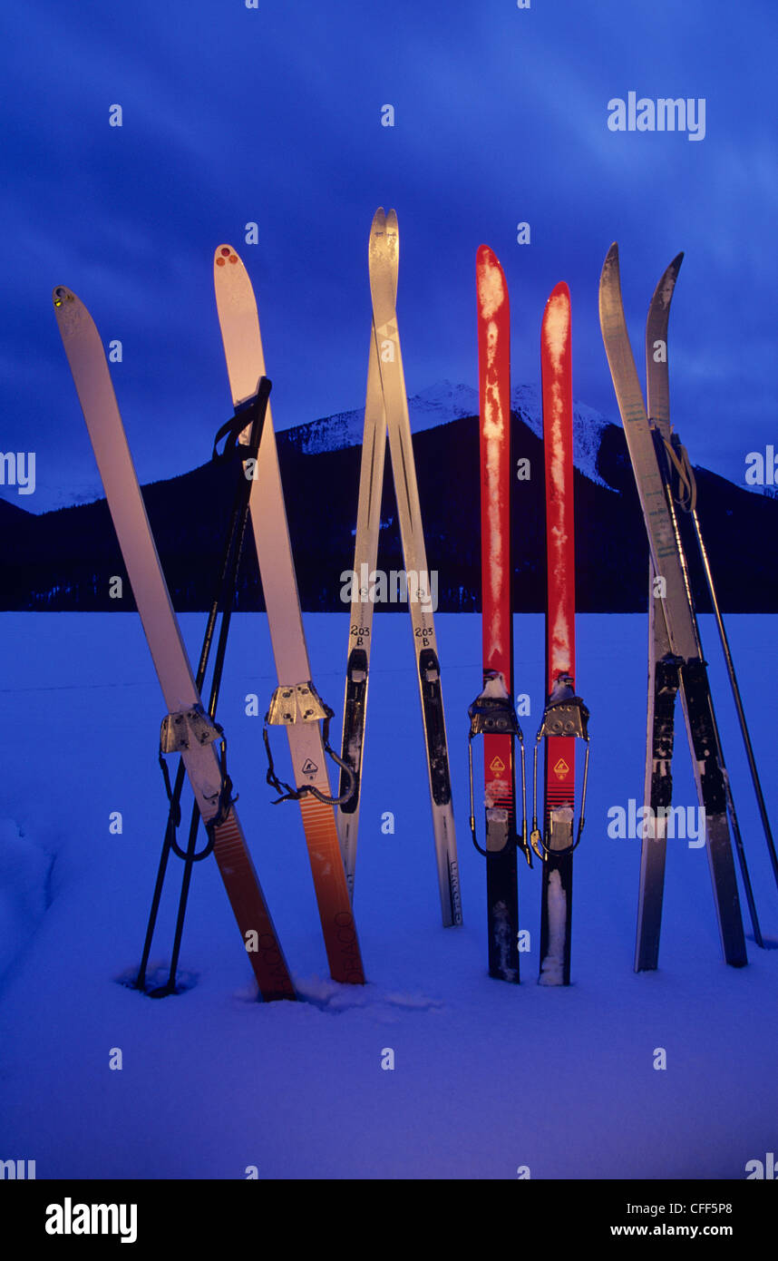 Skis stand hi-res stock photography and images - Alamy