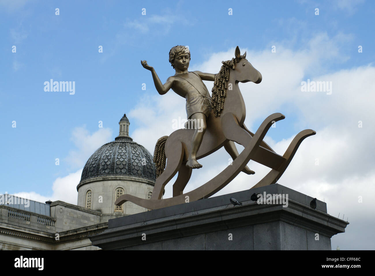 Fourth plinth trafalgar square hi-res stock photography and images - Alamy