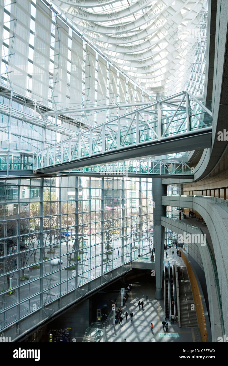The Glass Building at Tokyo International Forum, 5-1 Marunouchi 3-chome ...