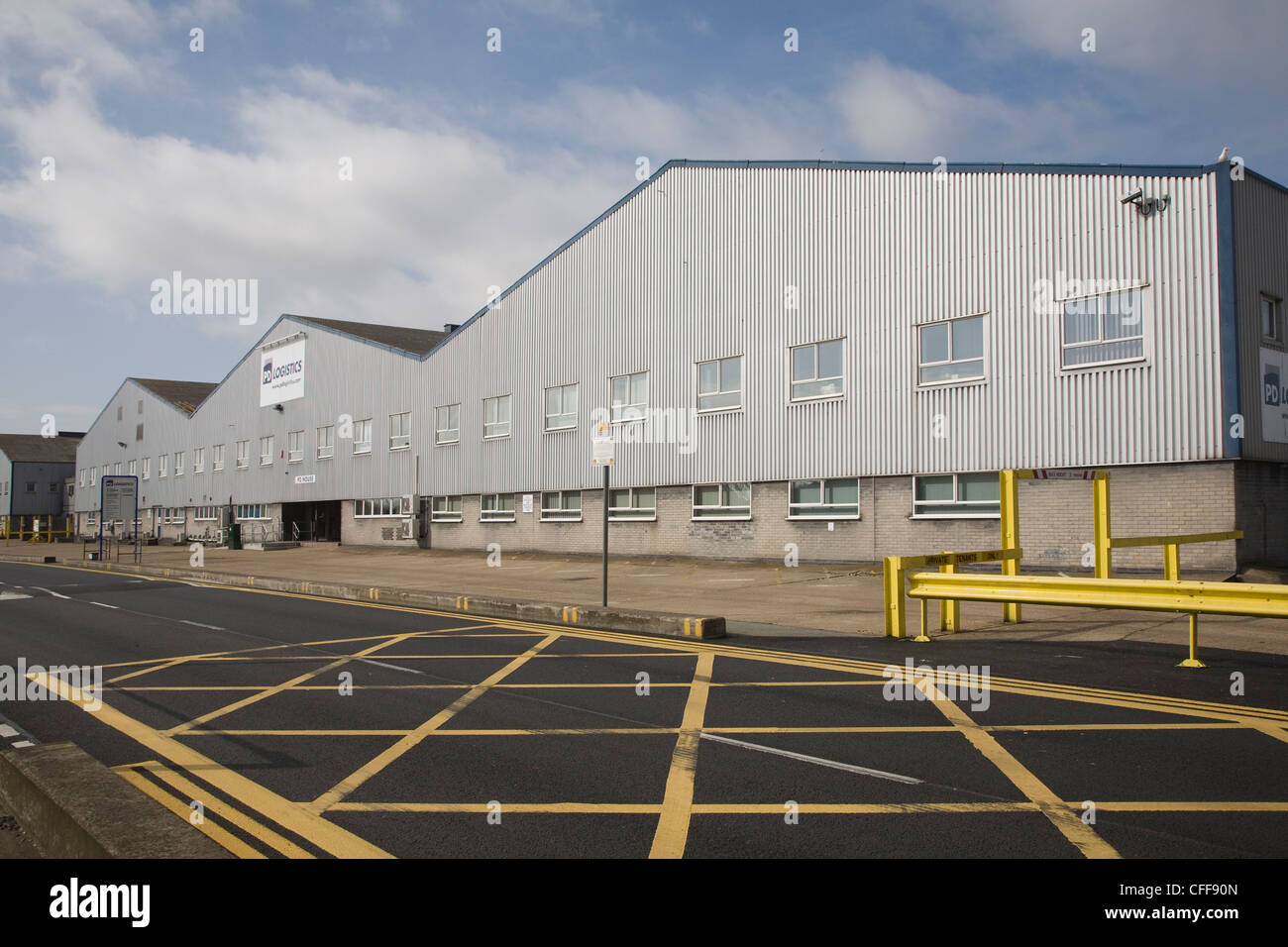 PD Logistics distribution centre and offices, Port of Felixstowe ...