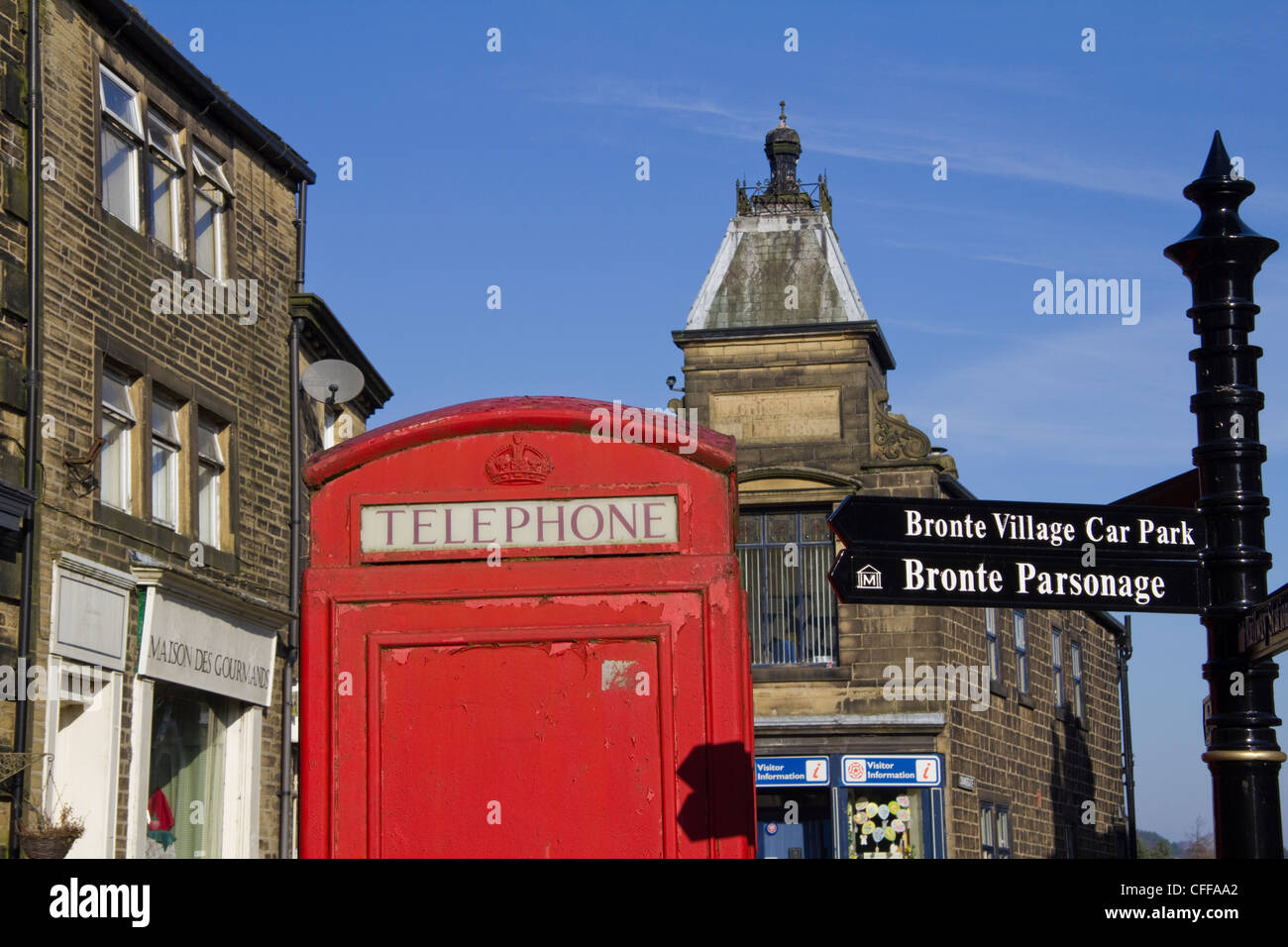 Howarth street in the town of haworth hi-res stock photography and ...