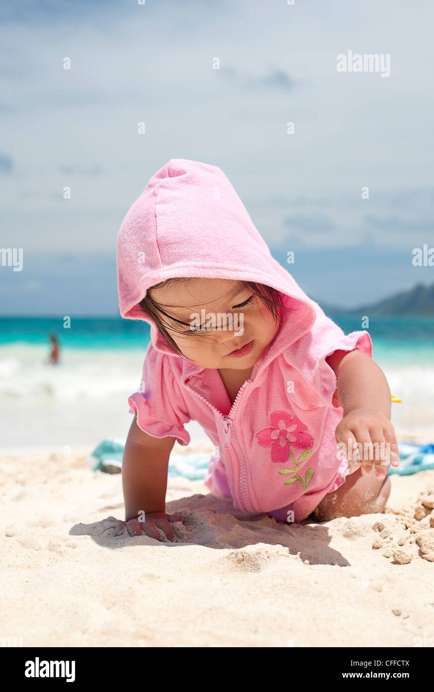 Black sand beach in hawaii hi-res stock photography and images - Alamy