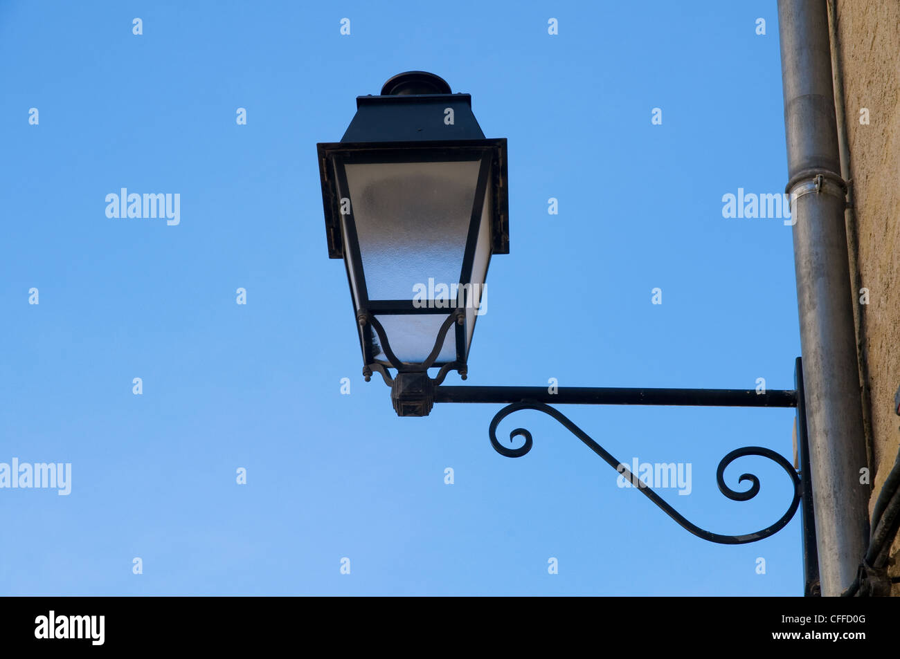 Classic street lighting hi-res stock photography and images - Alamy