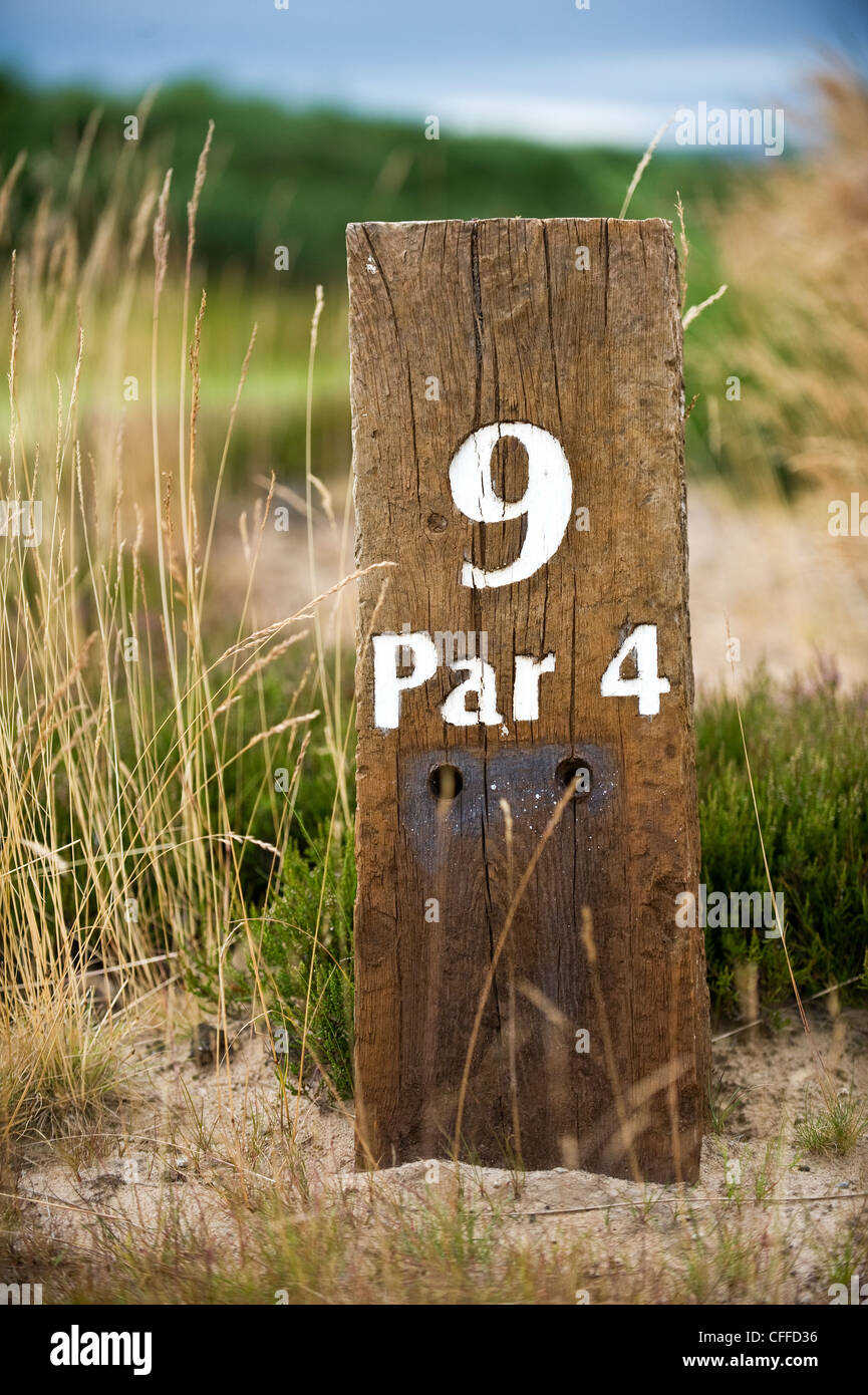 Golf course sign hi-res stock photography and images - Alamy