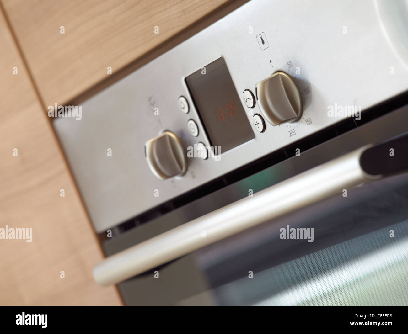Cooker and oven hob in kitchen Stock Photo - Alamy