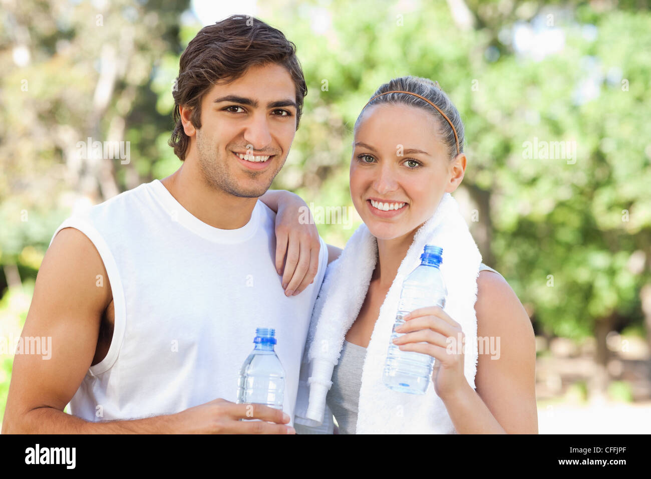 Jogging couple taking a break hi-res stock photography and images - Alamy