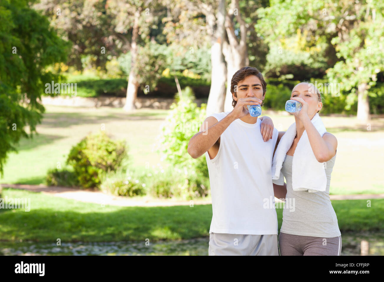 People by water hi-res stock photography and images - Alamy