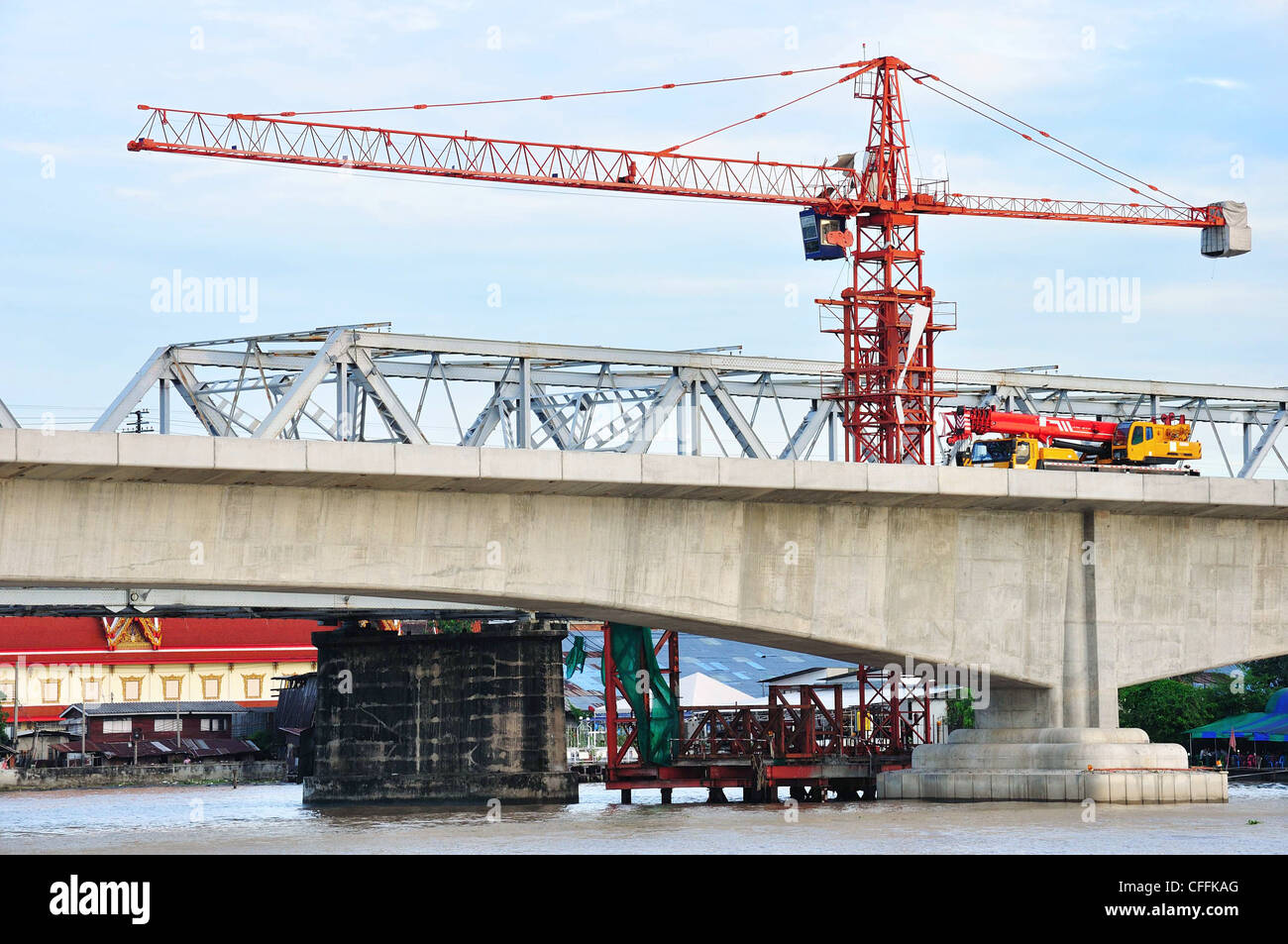 Monorail crane hi-res stock photography and images - Alamy