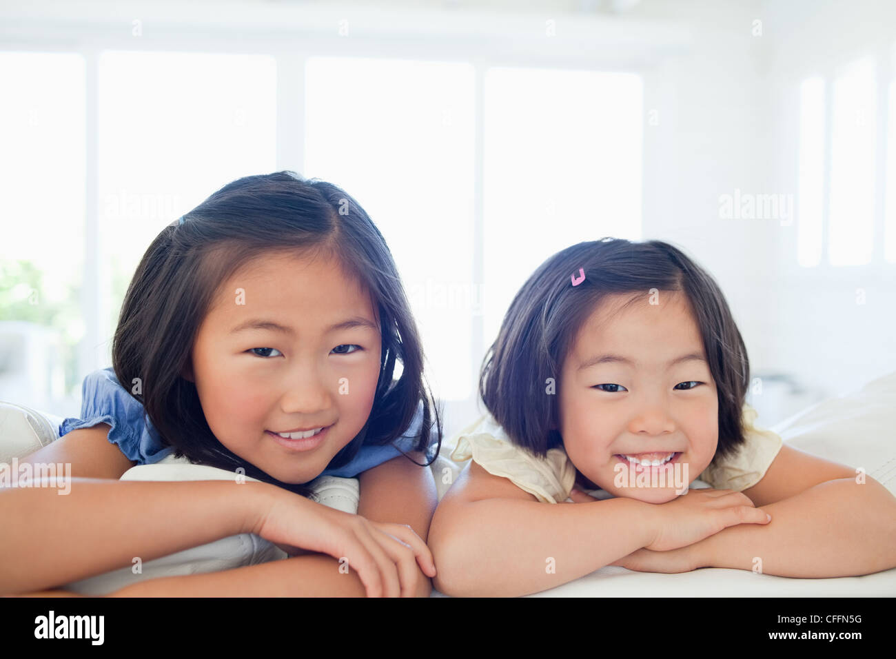 We face forward hi-res stock photography and images - Alamy