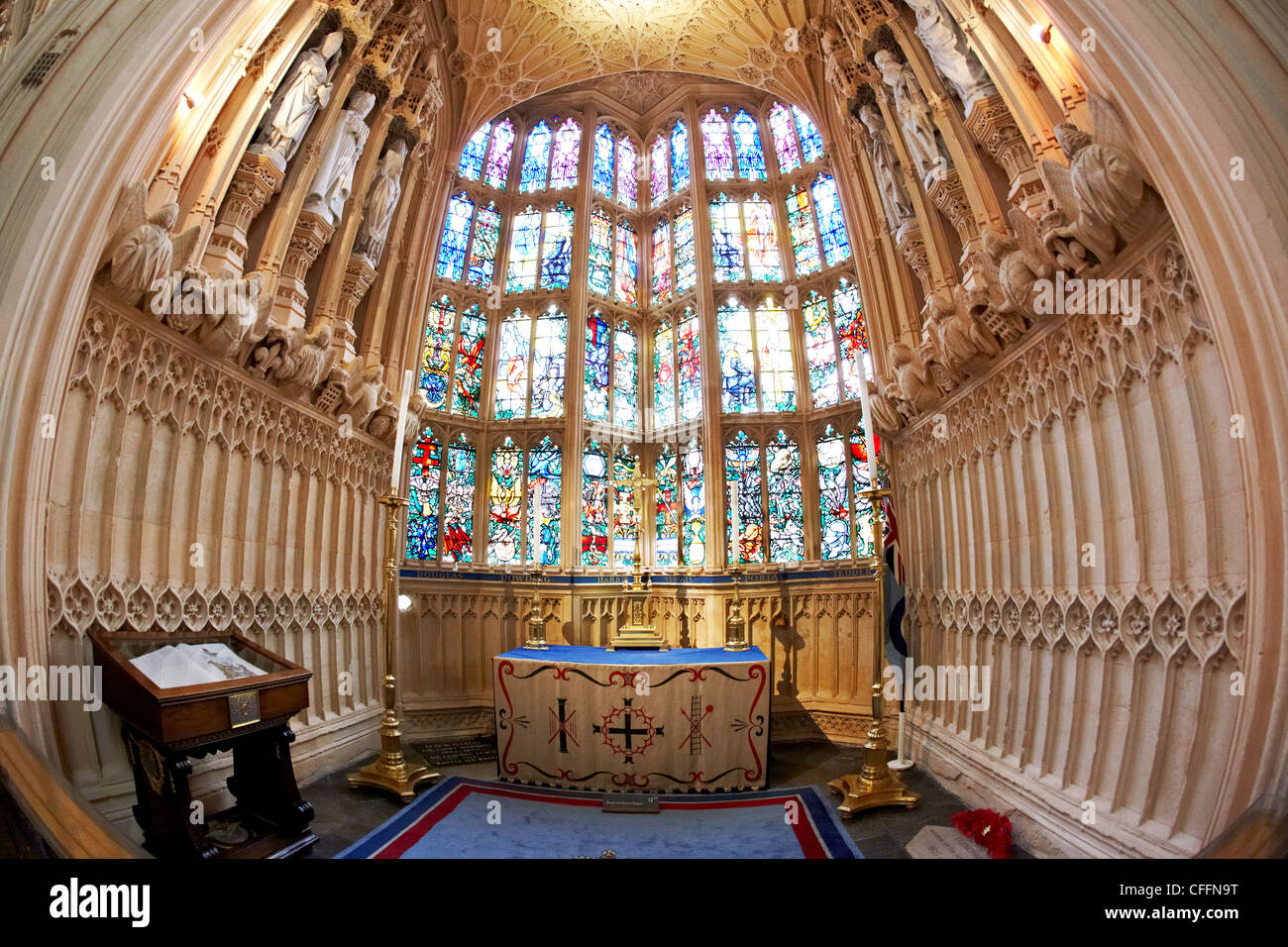 Westminster abbey interior hi-res stock photography and images - Alamy