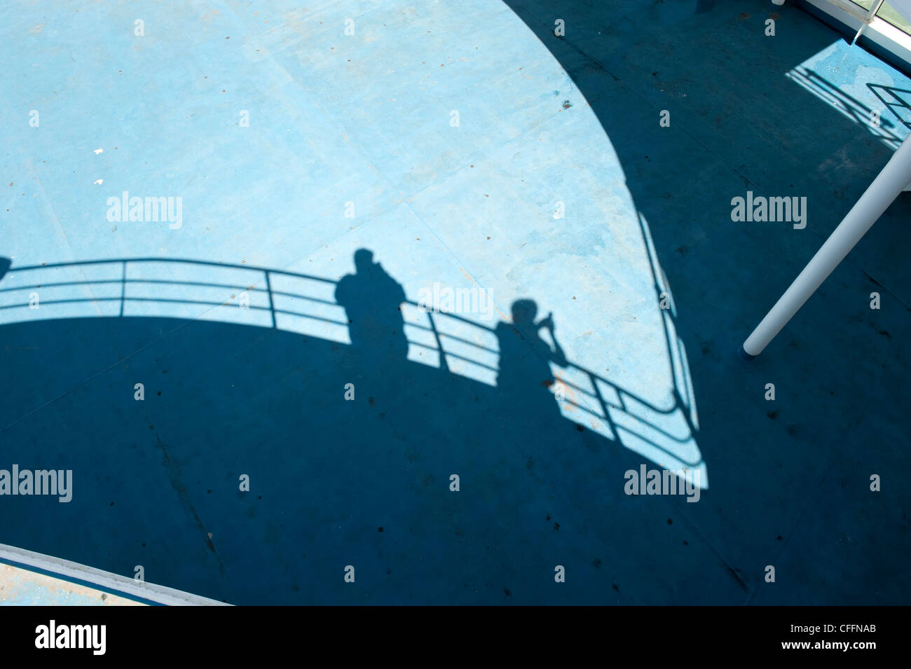 English channel ships hi-res stock photography and images - Alamy