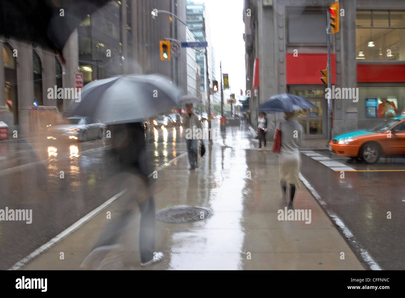 Yonge and king intersection hi-res stock photography and images - Alamy
