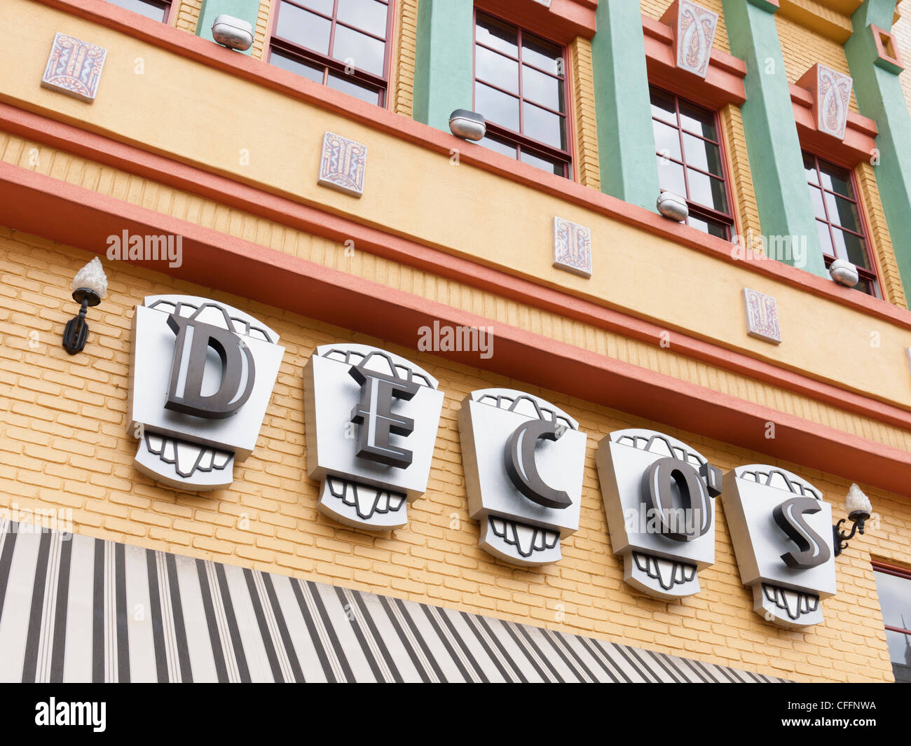 Night club sign hi-res stock photography and images - Alamy
