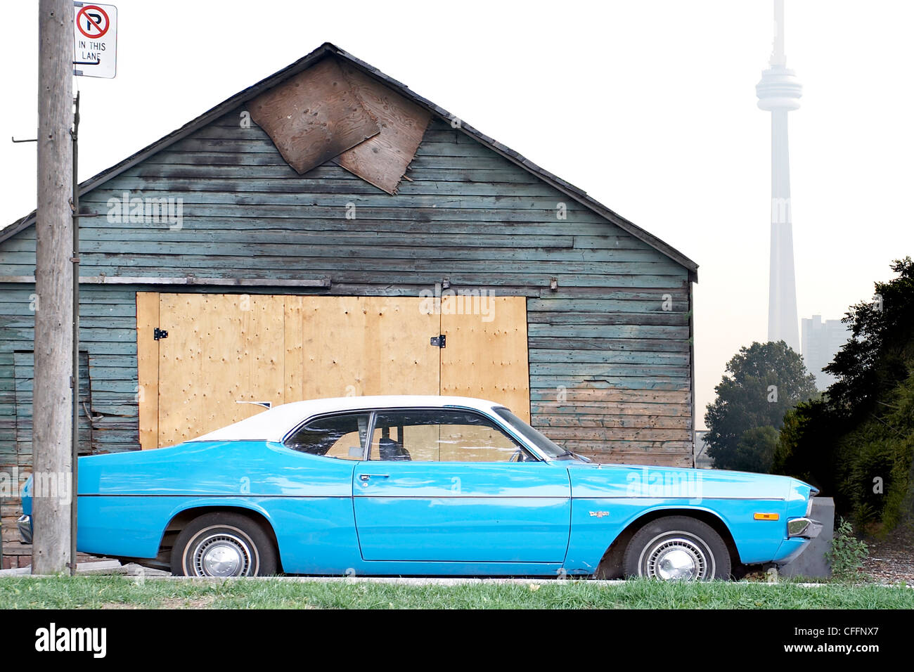 Classic Car in Lane Way, Toronto, Ontario Stock Photo - Alamy