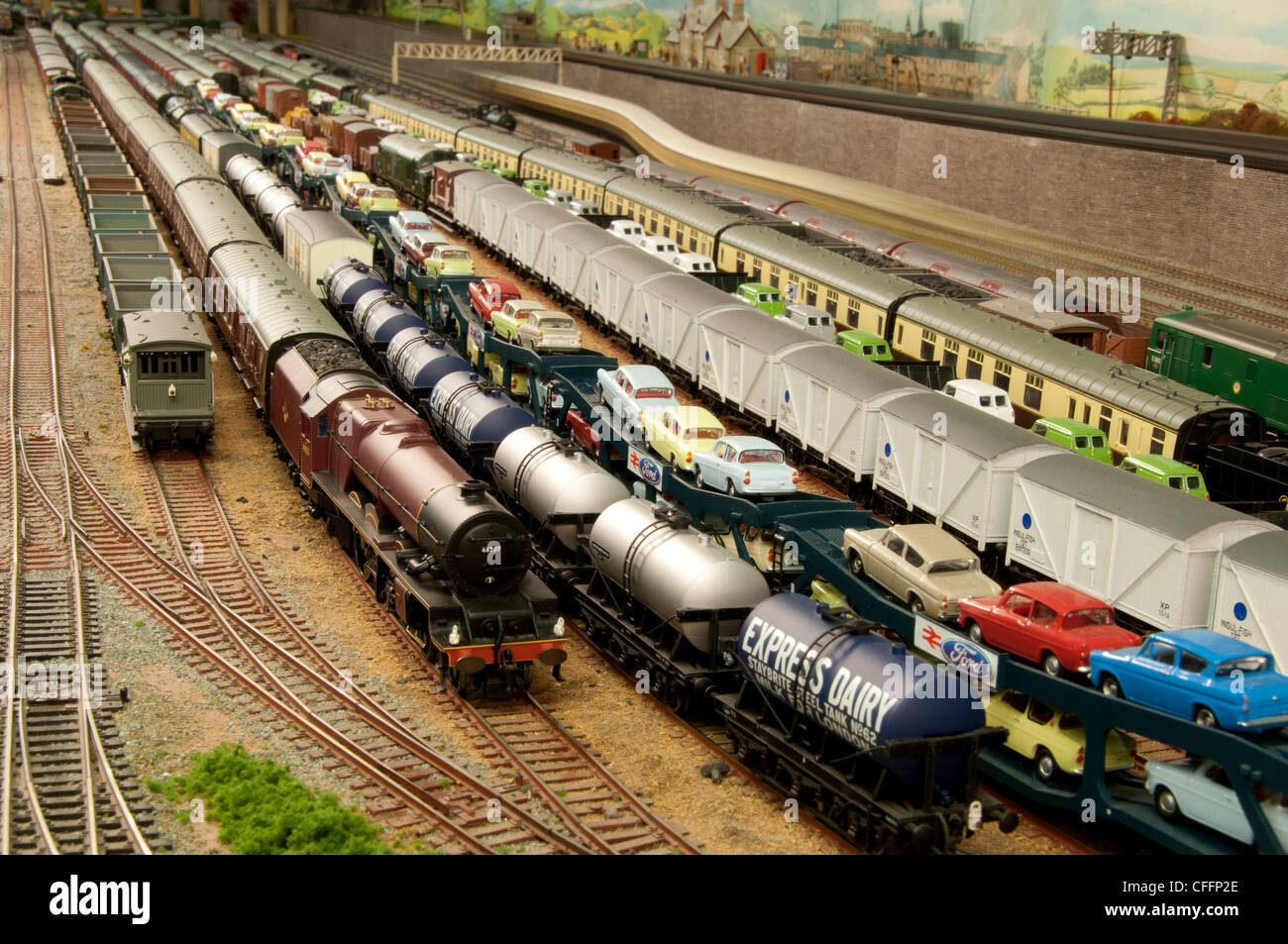 Model trains hi-res stock photography and images - Alamy