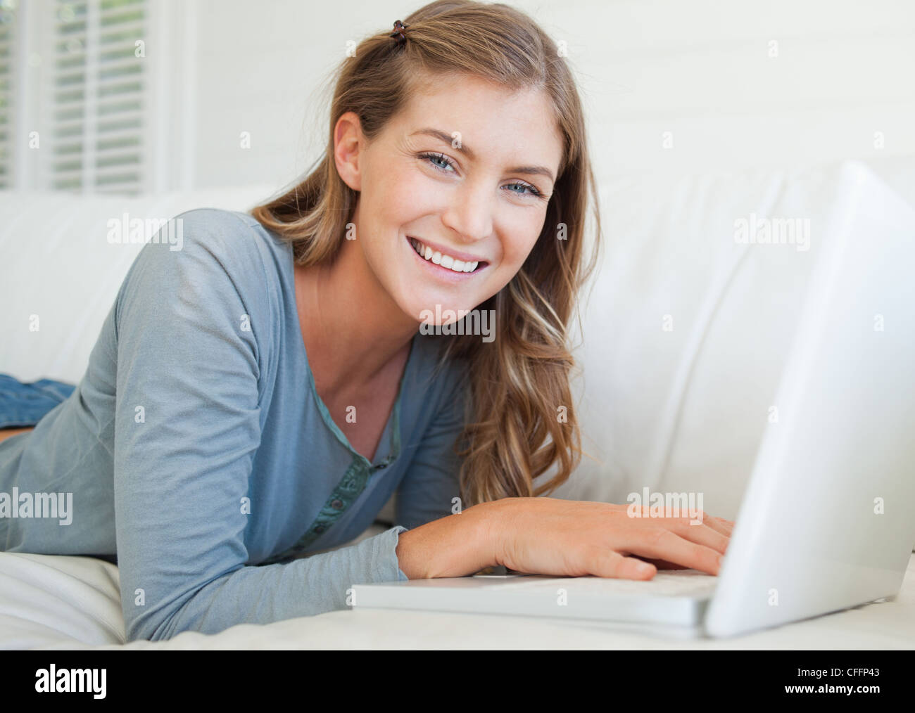 She looks at the camera hi-res stock photography and images - Alamy