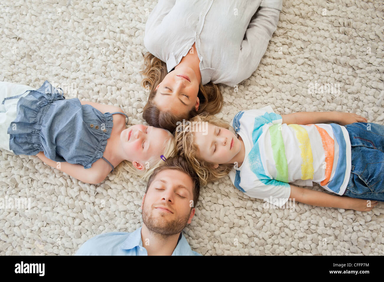 Sleeping soundly hi-res stock photography and images - Alamy