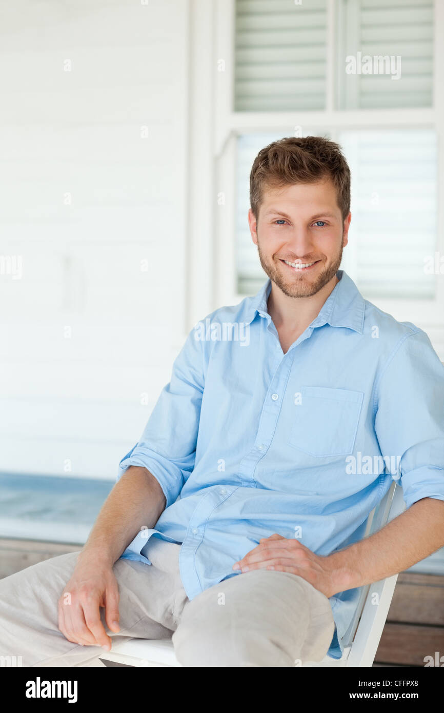 Young man looks straight camera hi-res stock photography and images - Alamy