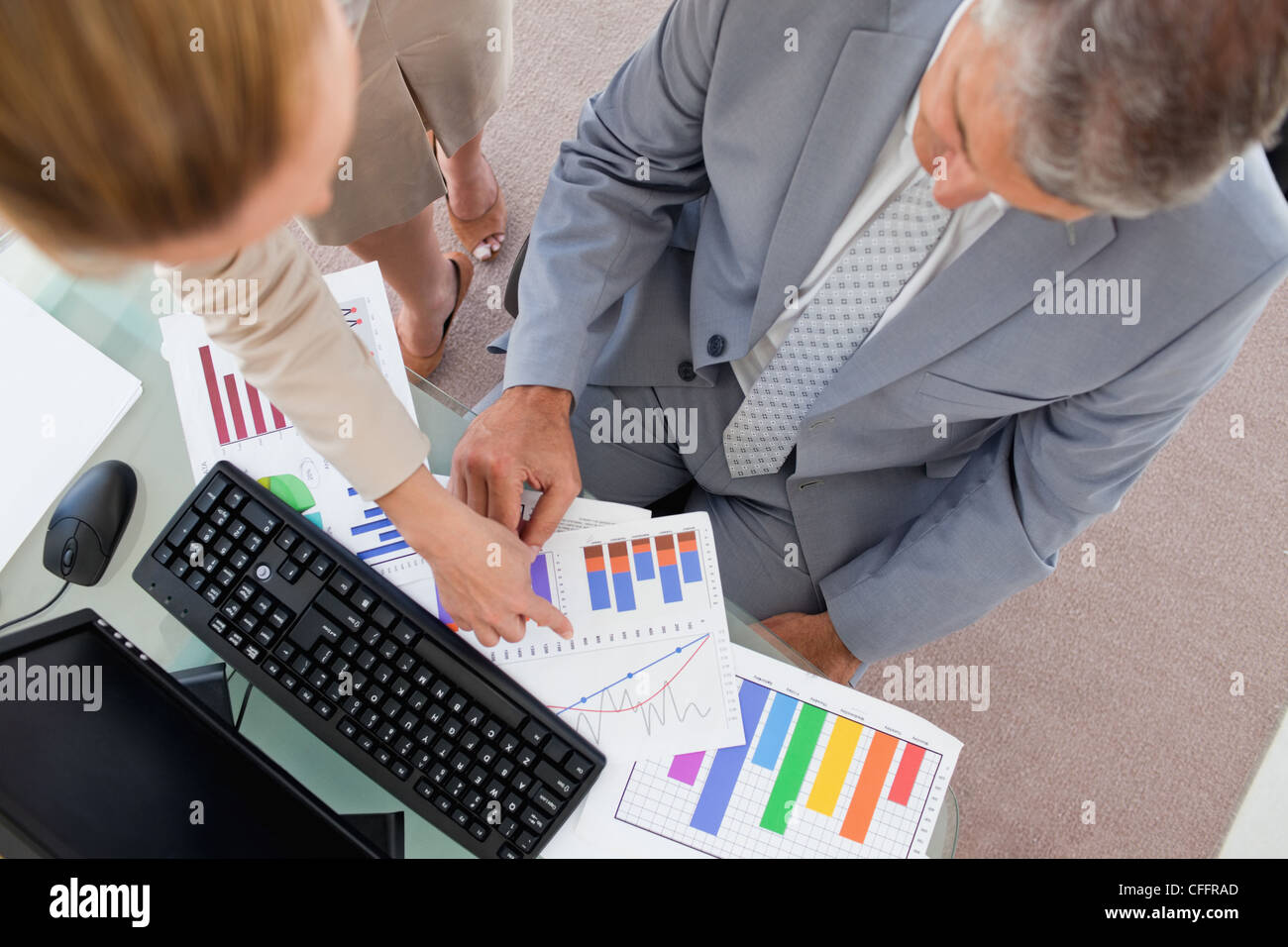 Diagrams and charts hi-res stock photography and images - Alamy