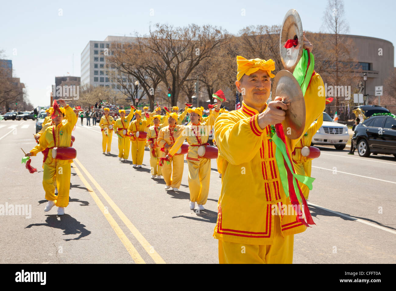 Chinese traditional drummers in parade Stock Photo - Alamy