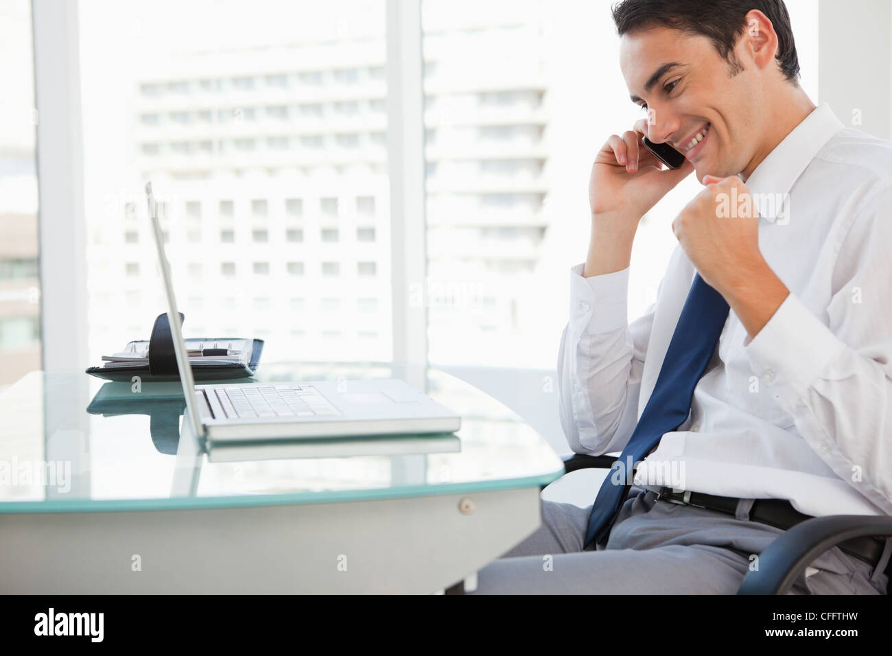 Receiving the news hi-res stock photography and images - Alamy