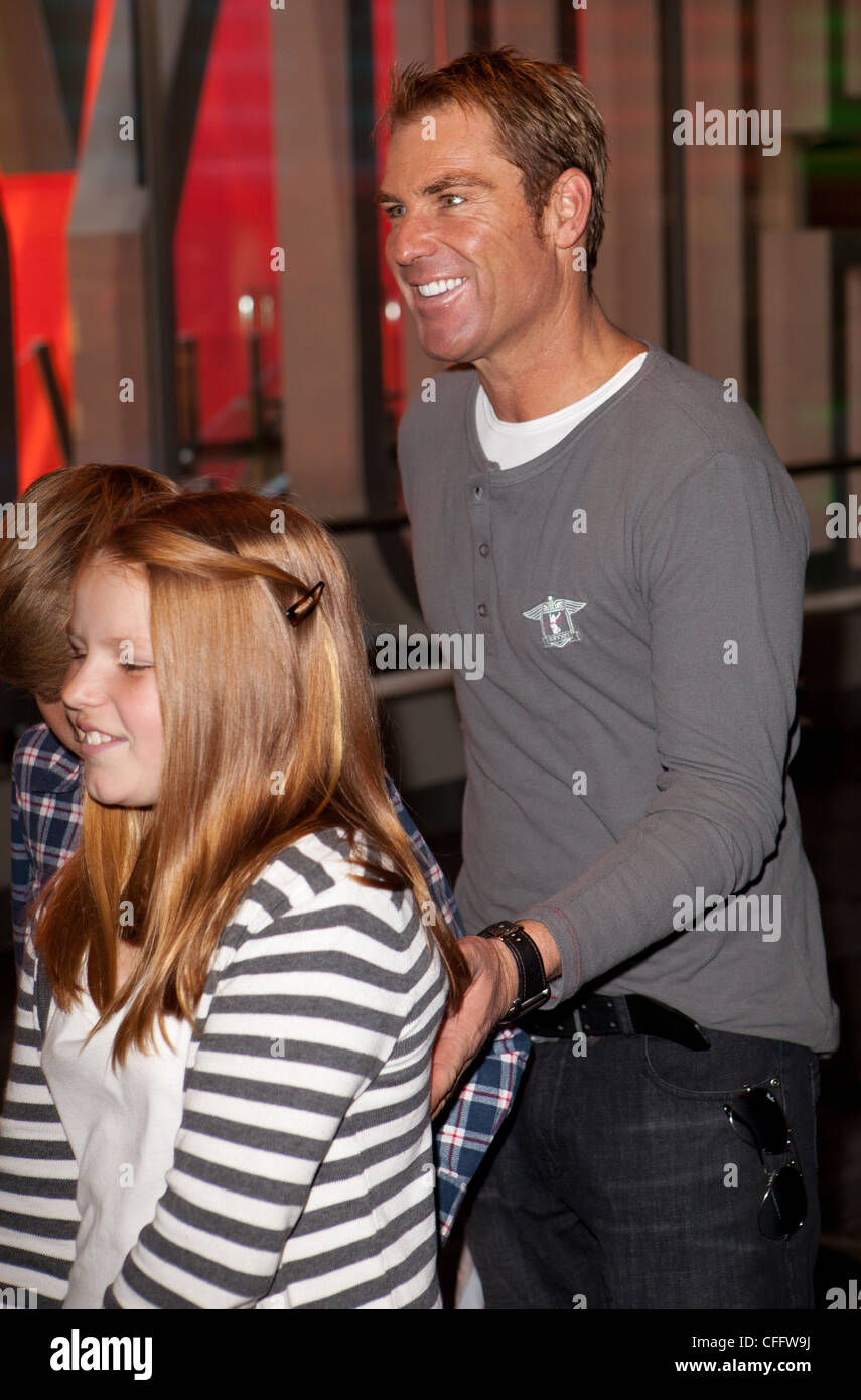 Shane Warne with his children Brooke and Jackson at the Melbourne ...