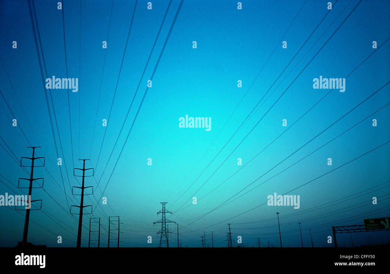 Hydro wire hi-res stock photography and images - Alamy