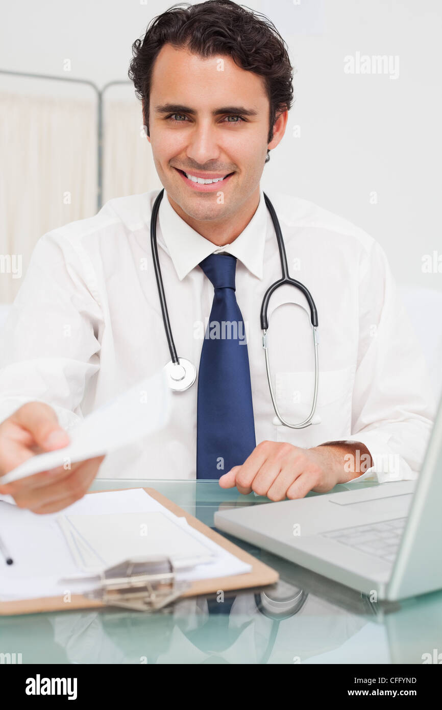 Doctor prescription hi-res stock photography and images - Alamy