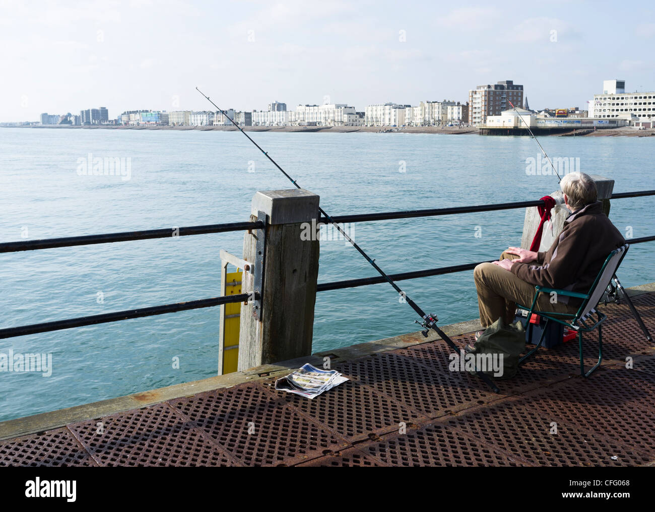 Male sea fishing hi-res stock photography and images - Alamy