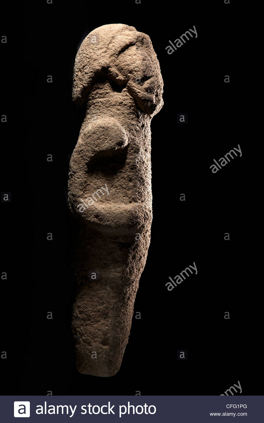 Stone Sculpture Of A Stone Age People Stock Photos & Stone Sculpture Of ...