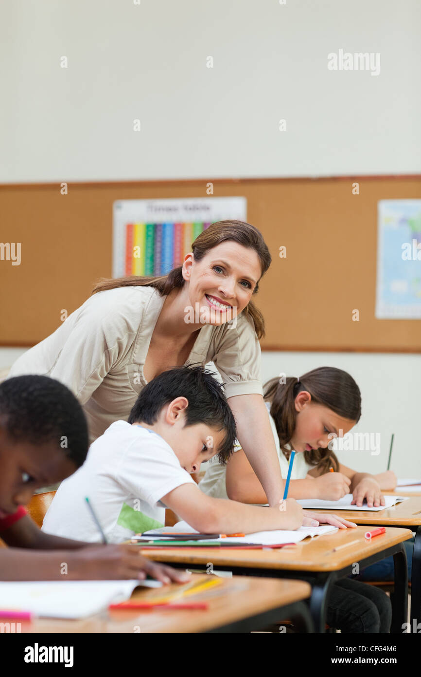 Helpful teacher hi-res stock photography and images - Alamy