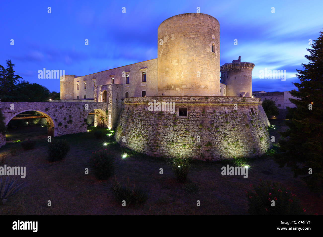 Castello aragonese venosa hi-res stock photography and images - Alamy