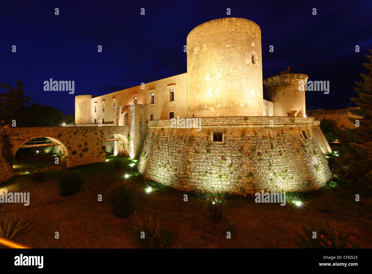 Venosa italy hi-res stock photography and images - Alamy